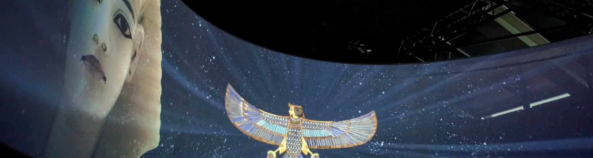 High-quality 3D screens, front & rear view surfaces & frames - Strong MDI